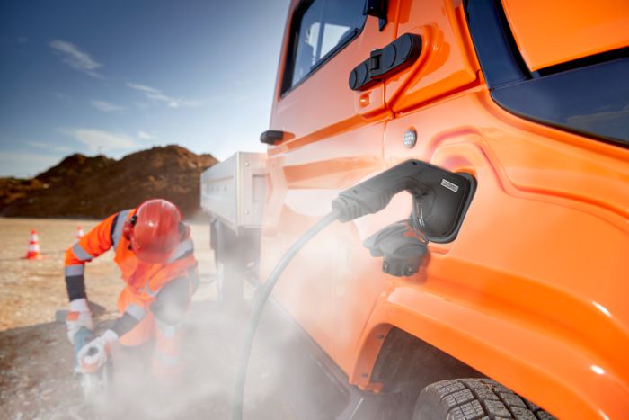 CCS charging inlets for electric vehicles | Phoenix Contact