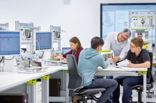Education solutions from Phoenix Contact | Phoenix Contact